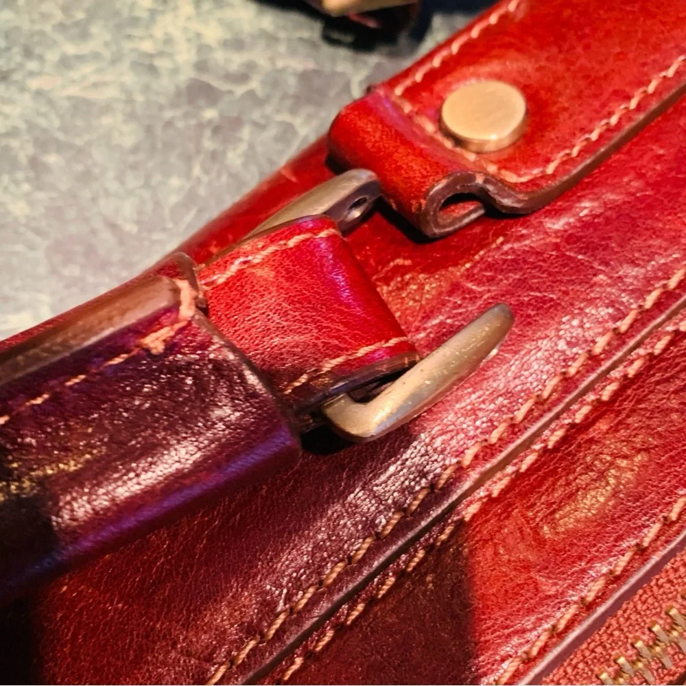 buccio | Bags | Buccio Italian Leather Briefcase Messenger Bag | Poshmark